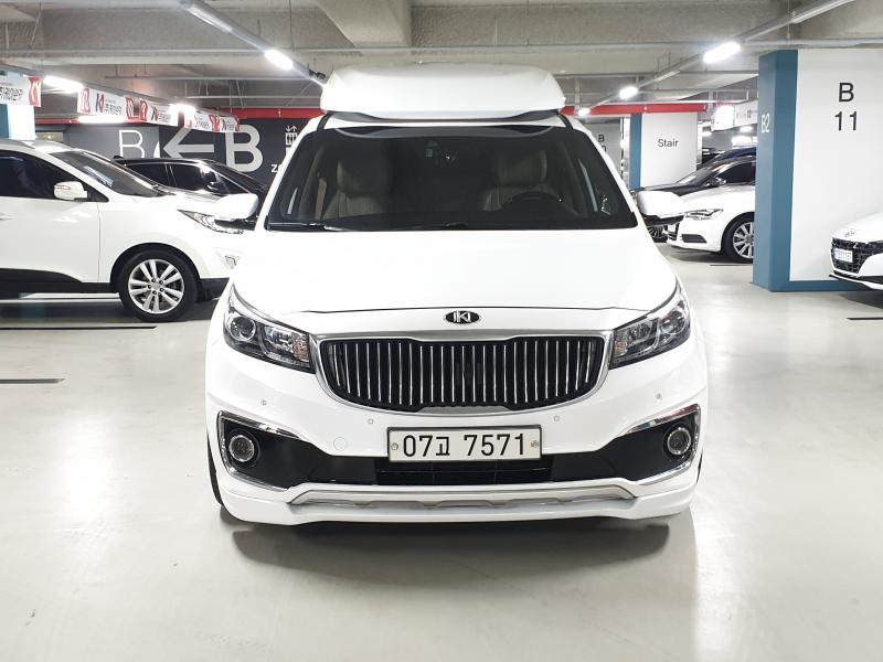 2018 Kia Carnival 3.3L V6 Noble Klasse - TNT-IMEX